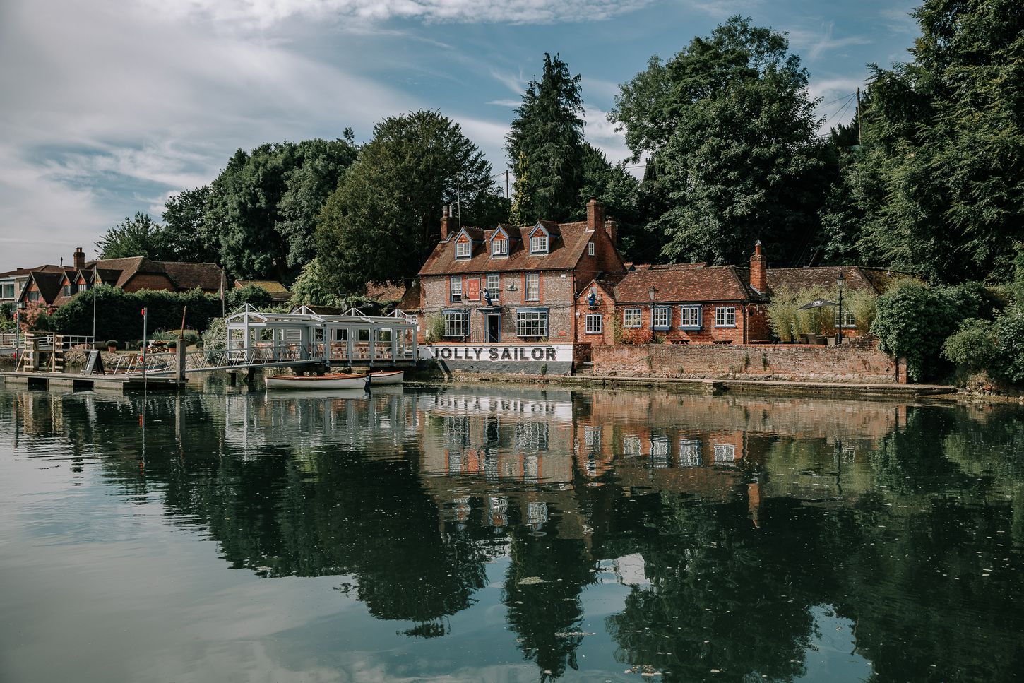 Jolly Sailor | About Our Stunning Pubs With Room